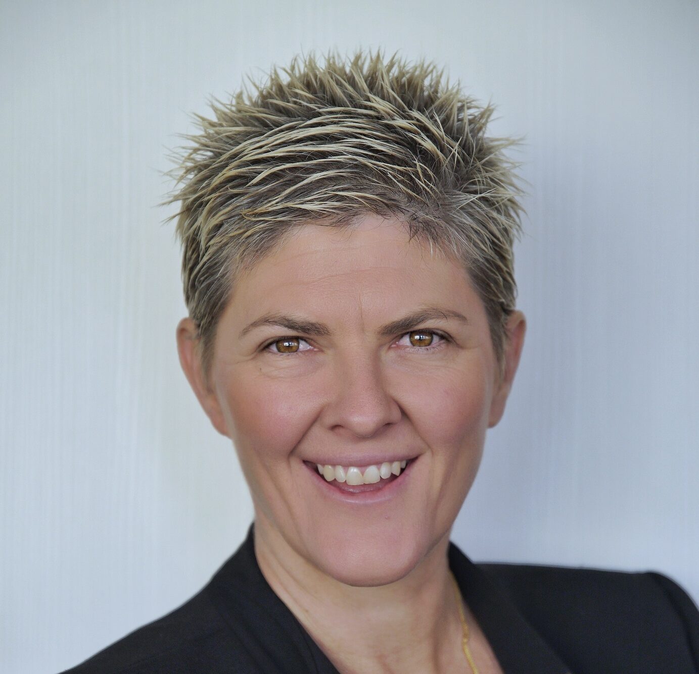 Natalie Cook OAM OLY - Celebrity Speakers